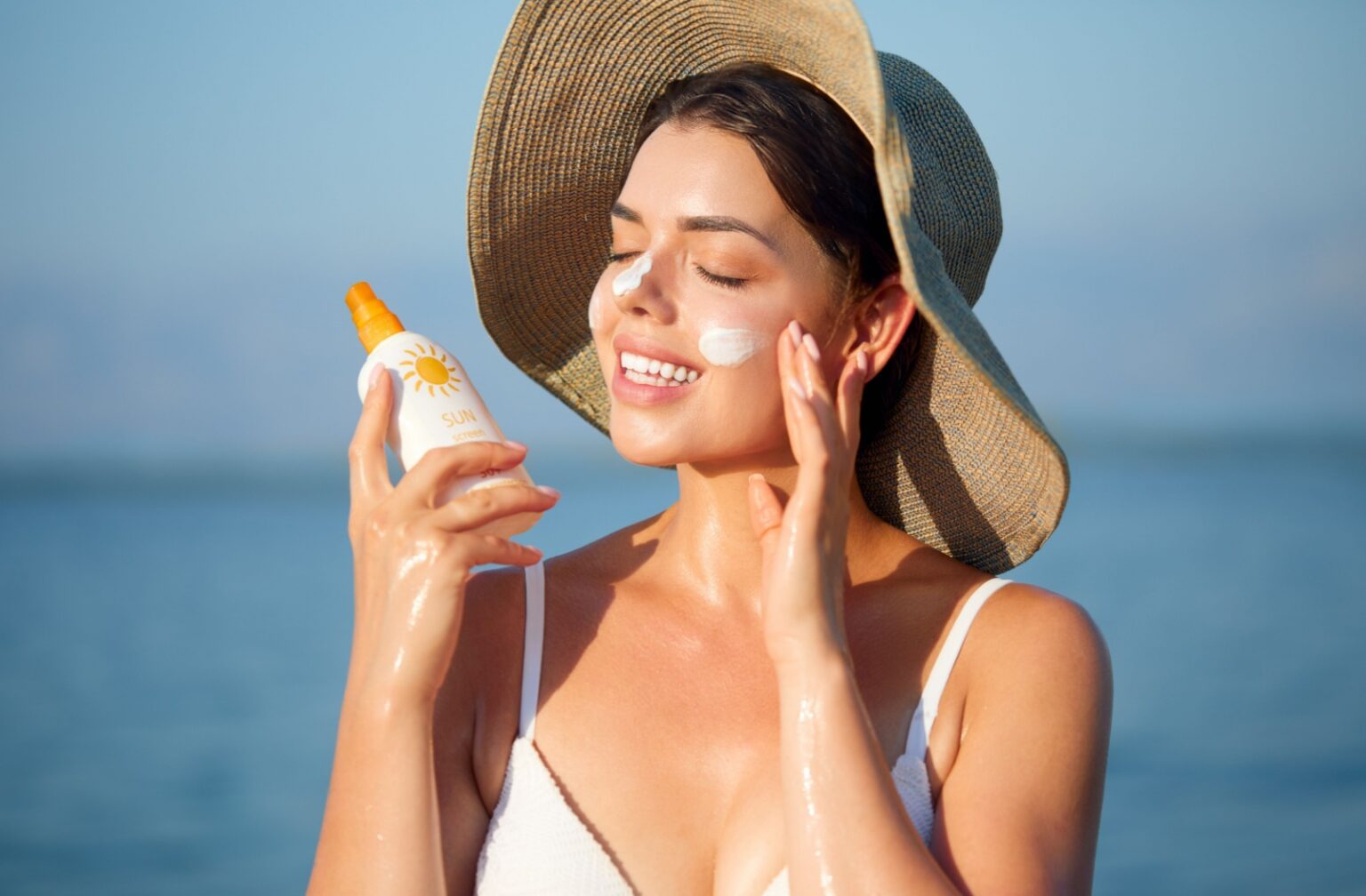 What to Do if You Get Sunscreen in Your Eyes?